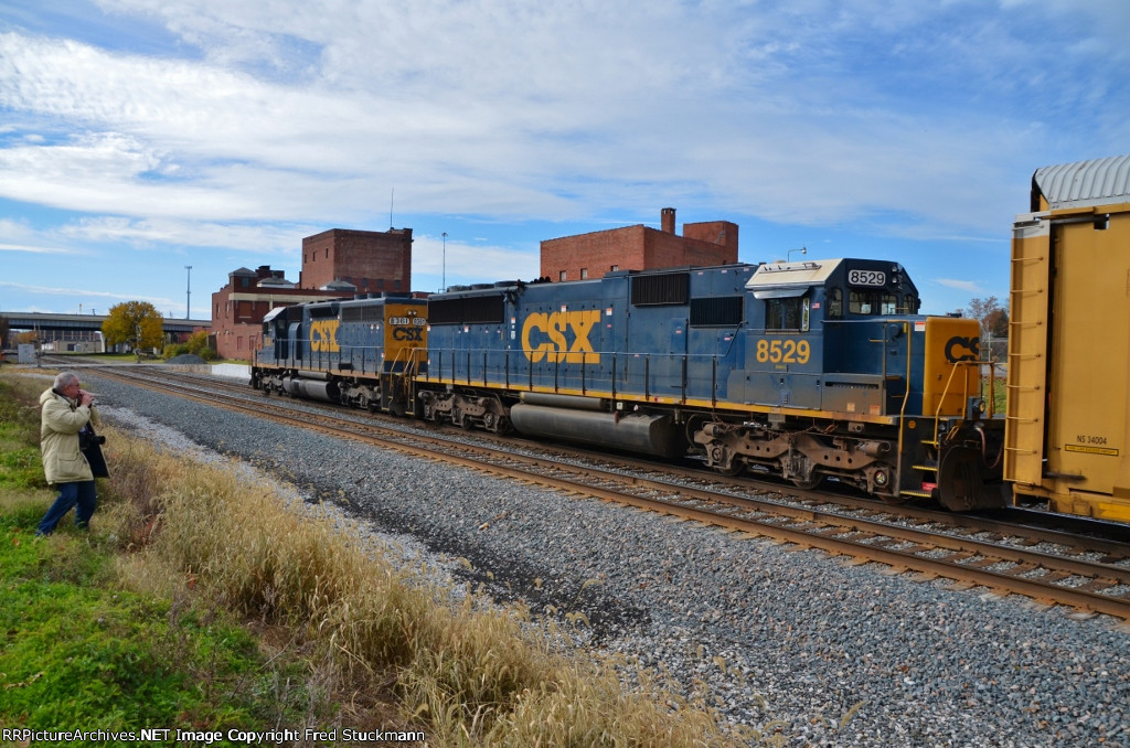 CSX 8529